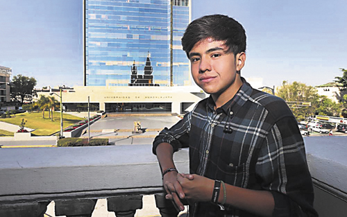 Estudiantes sobresalientes - Gaceta UDG