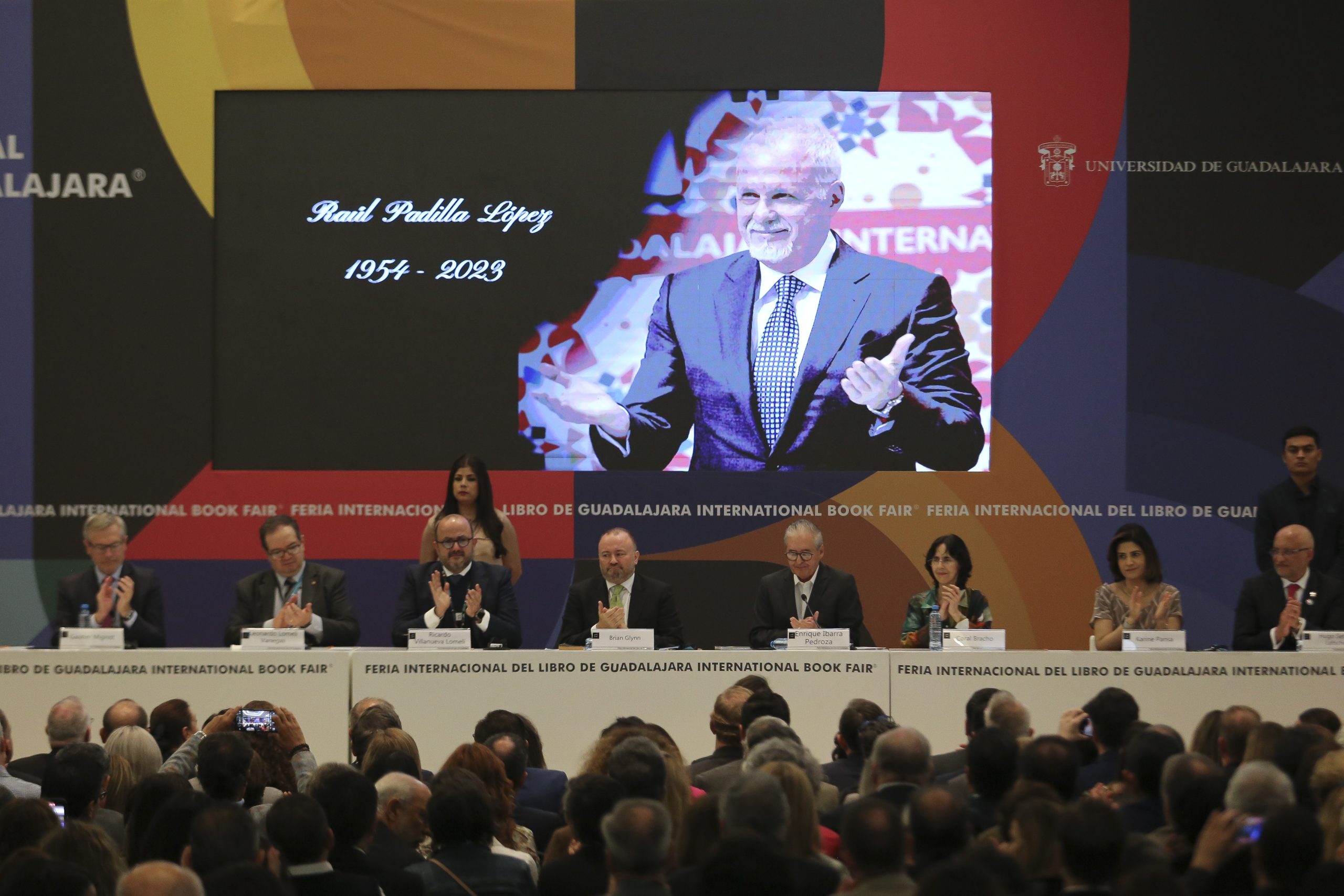 Inicia la FIL 2023 con la presencia simbólica de su fundador Raúl ...
